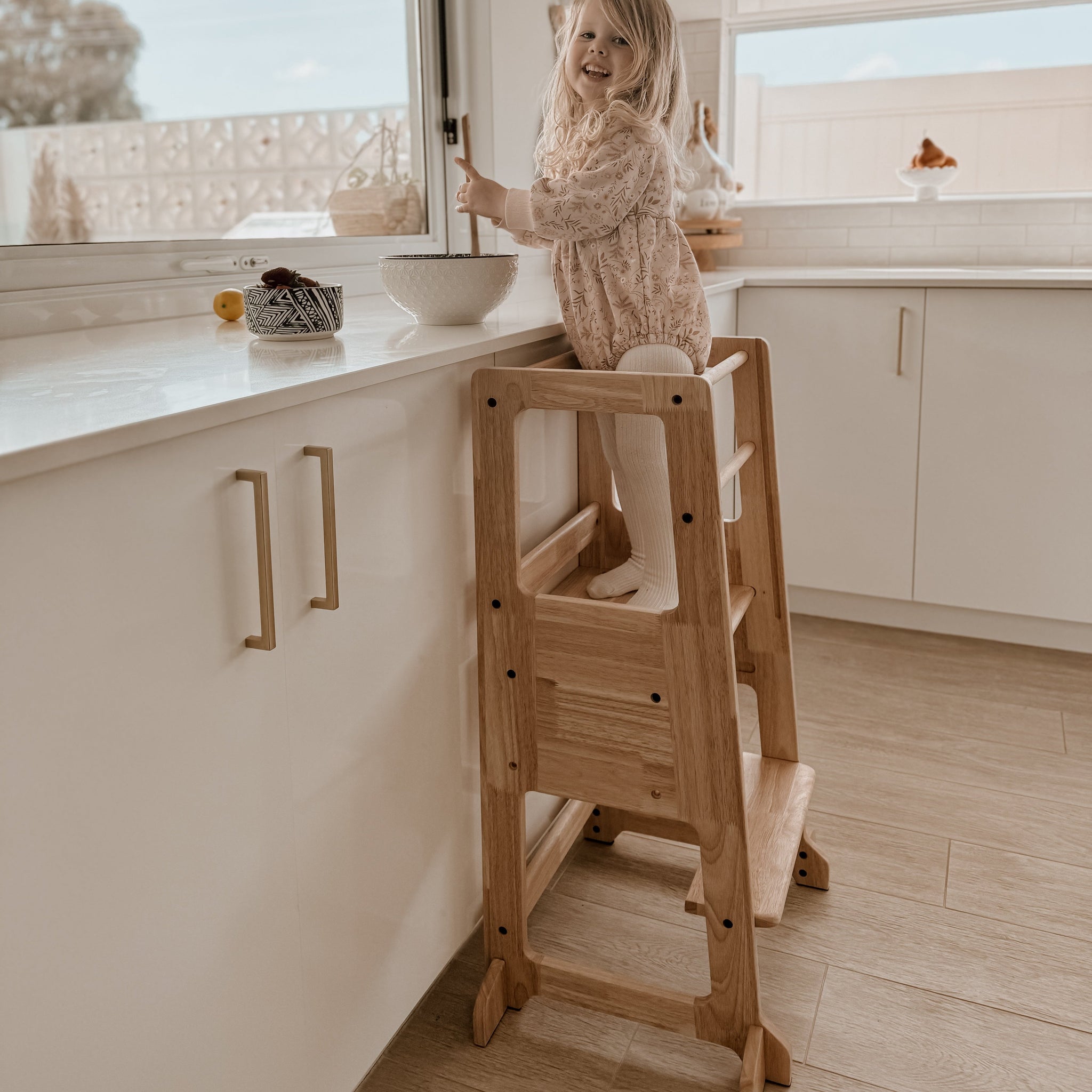 LOLA Solid Wood Learning Tower | Adjustable 2in1 | myduckling NZ